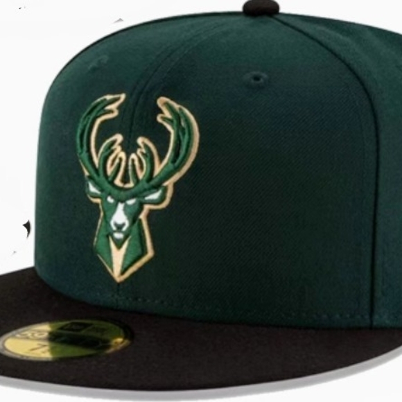 New Era | Accessories | New Era Green And Black Milwaukee Bucks Hat ...